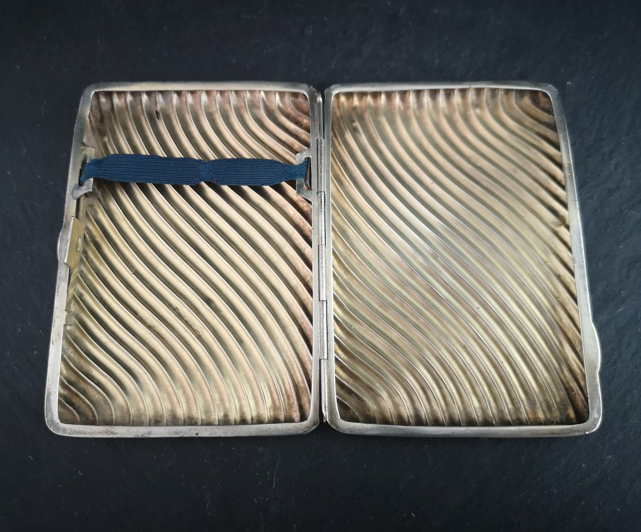 Antique Victorian silver cigarette case – StolenAttic